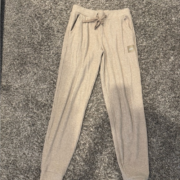 ALO Yoga | Pants & Jumpsuits | Alo Yoga Beige Ribbed Sweatpants | Poshmark